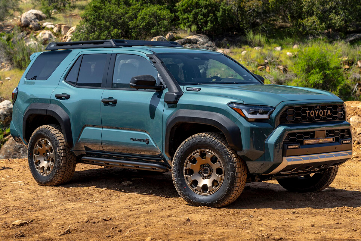 国内で消え、海外デビューしたSUV。トヨタ「4ランナー」とマツダ「CX-80」の魅力